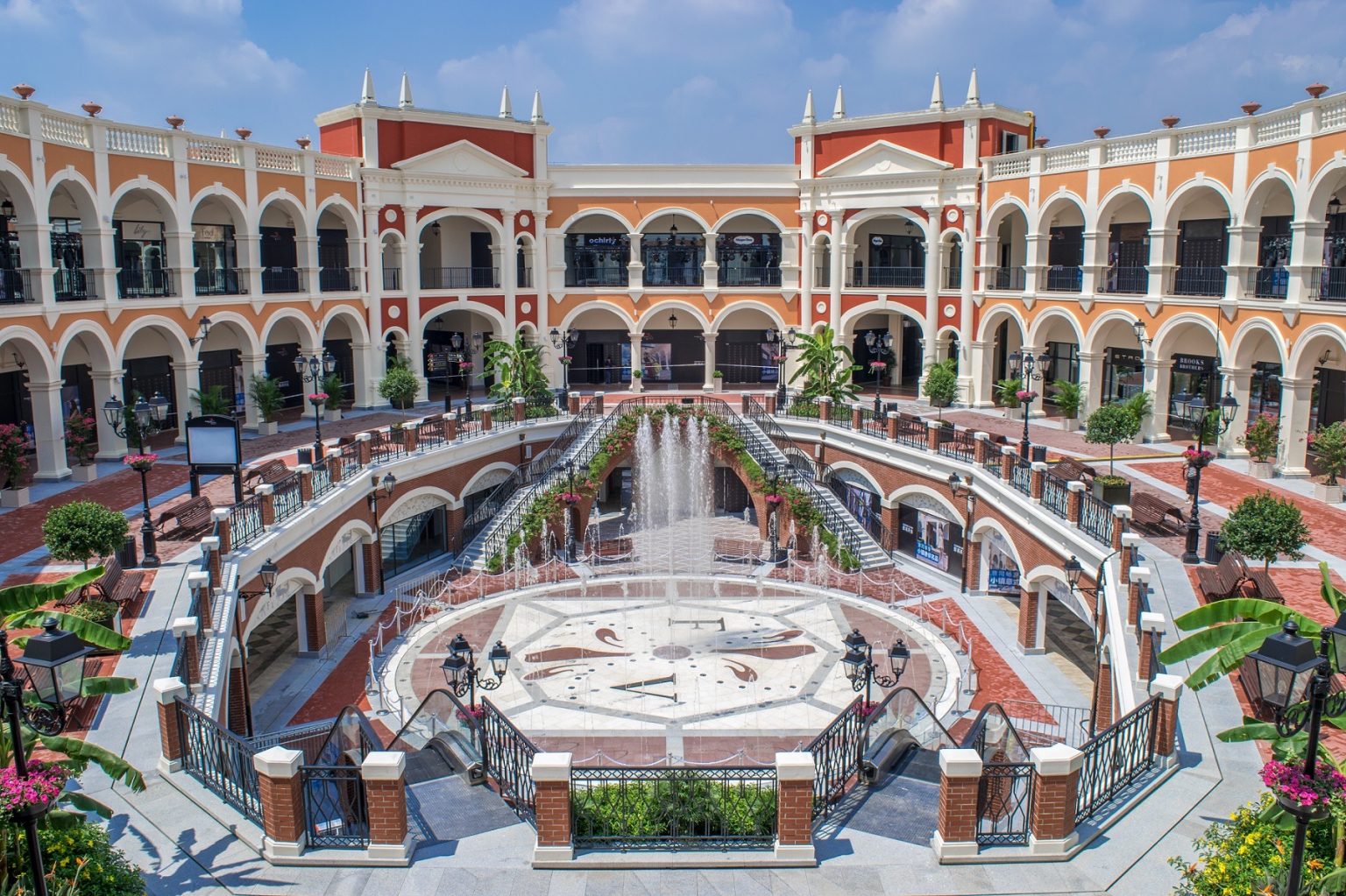 Florentia Village Outlet Mall, Wuqing, Shanghai, Guangzhou, Wuhan ...